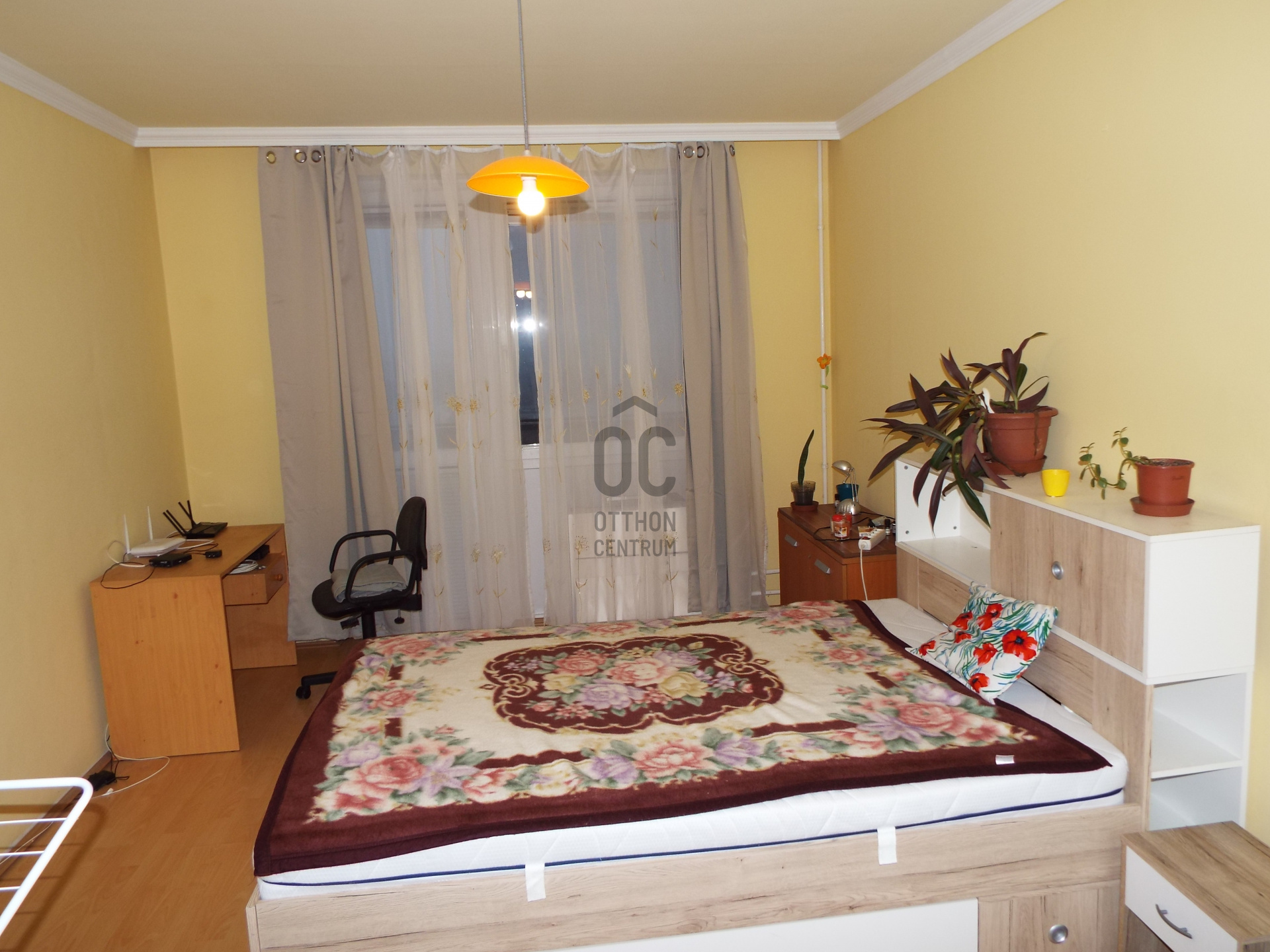 Debreceni eladó panel lakás, H458143